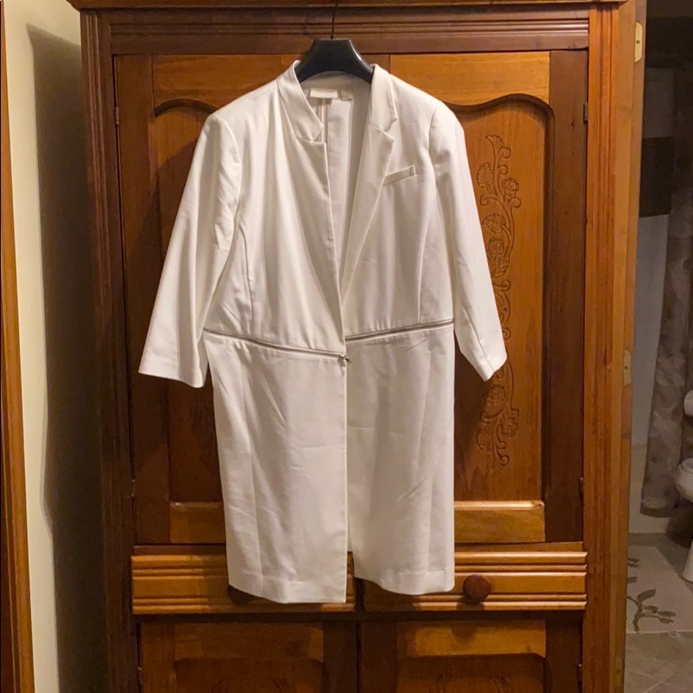 Beautiful White Cotton/Polyester Duster/Coat - Gem